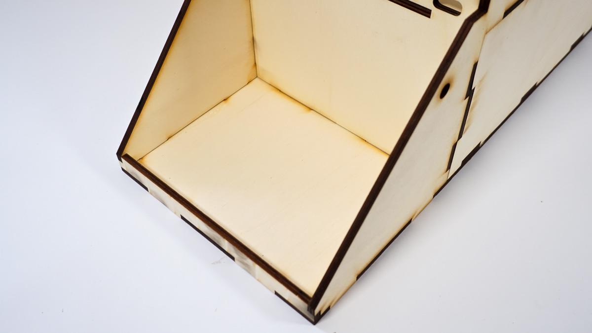 Jumbo Field Box - A Mobile Workshop for the Flying Field