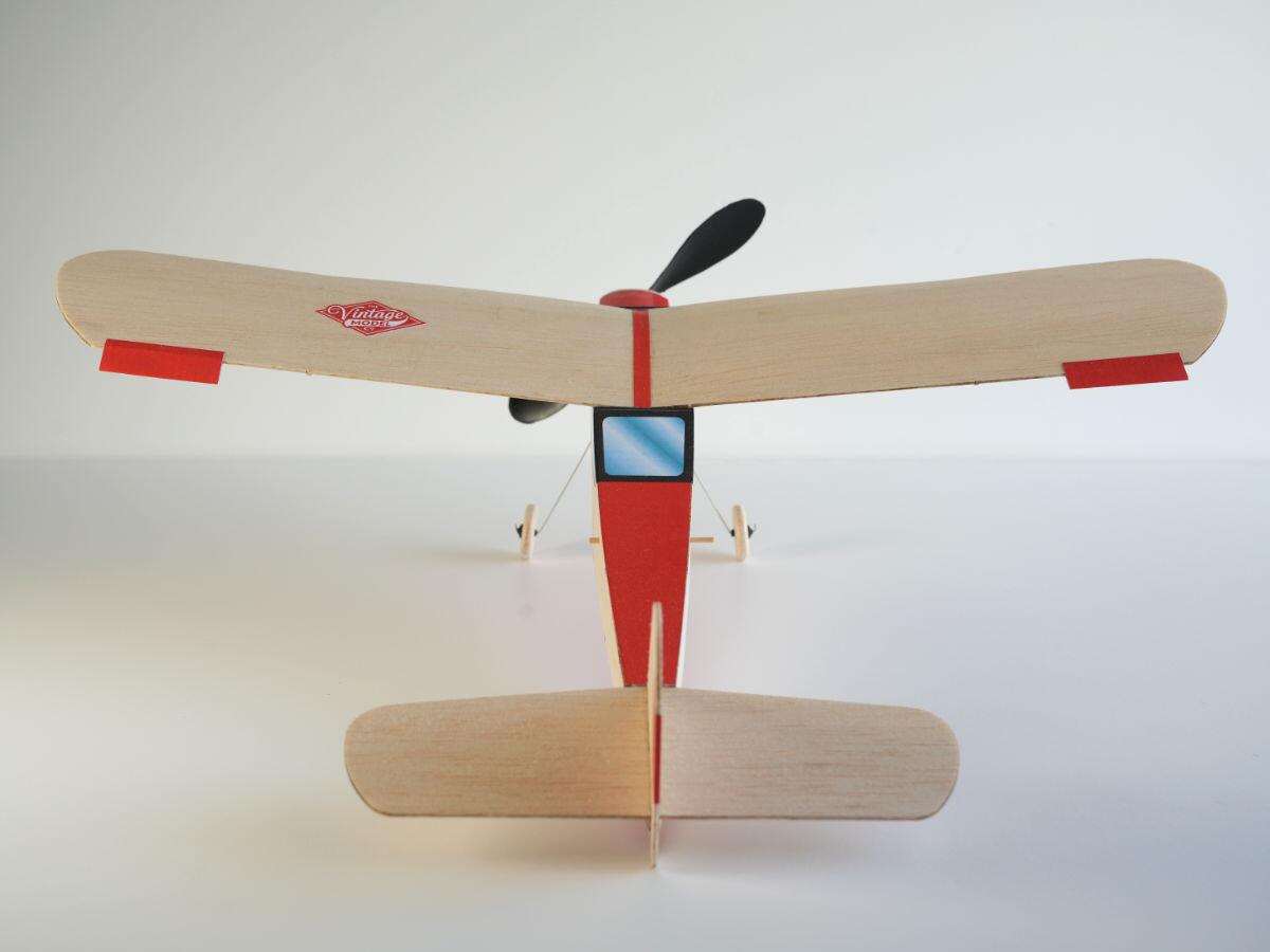 SIMPLE FREE FLIGHT MODELS