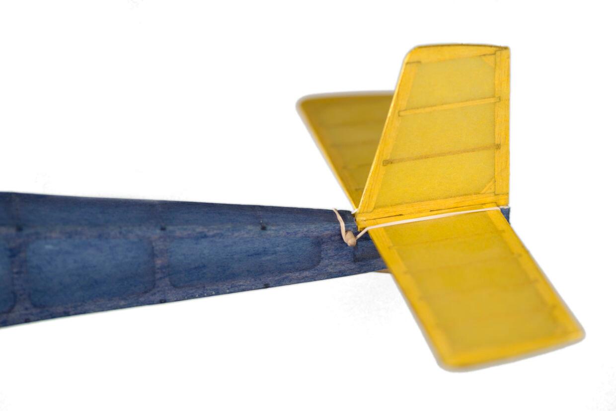 SIMPLE FREE FLIGHT MODELS